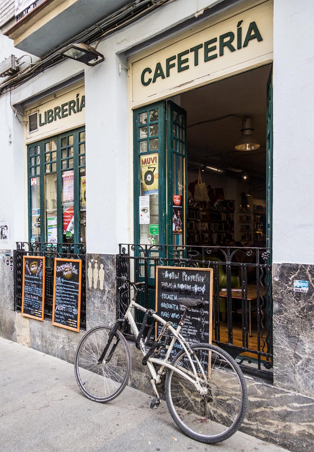 Ruzafa: A day in Valencia's hippest neighbourhood - Spain by Hanne